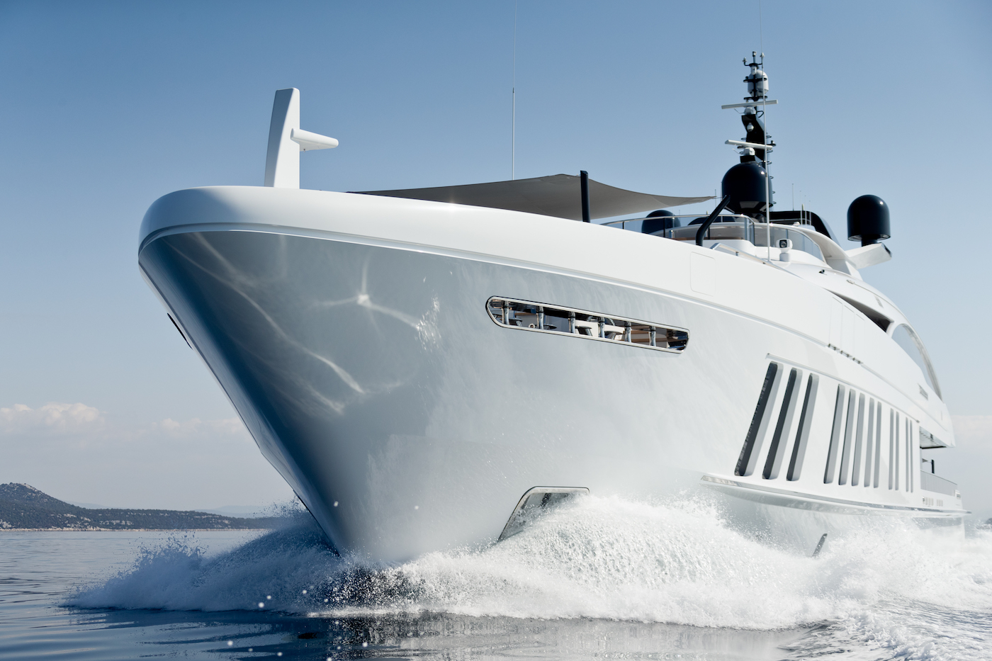 Yacht SAMURAI, Alia Yachts | CHARTERWORLD Luxury Superyacht Charters